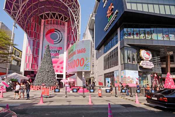 13 Best Places to Go Shopping in Siam