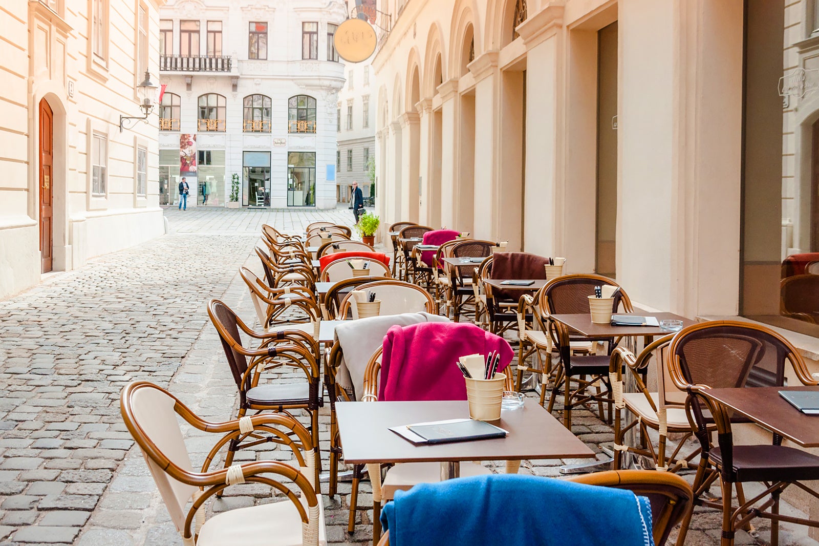 10 Best Local Restaurants in Vienna - Go Guides