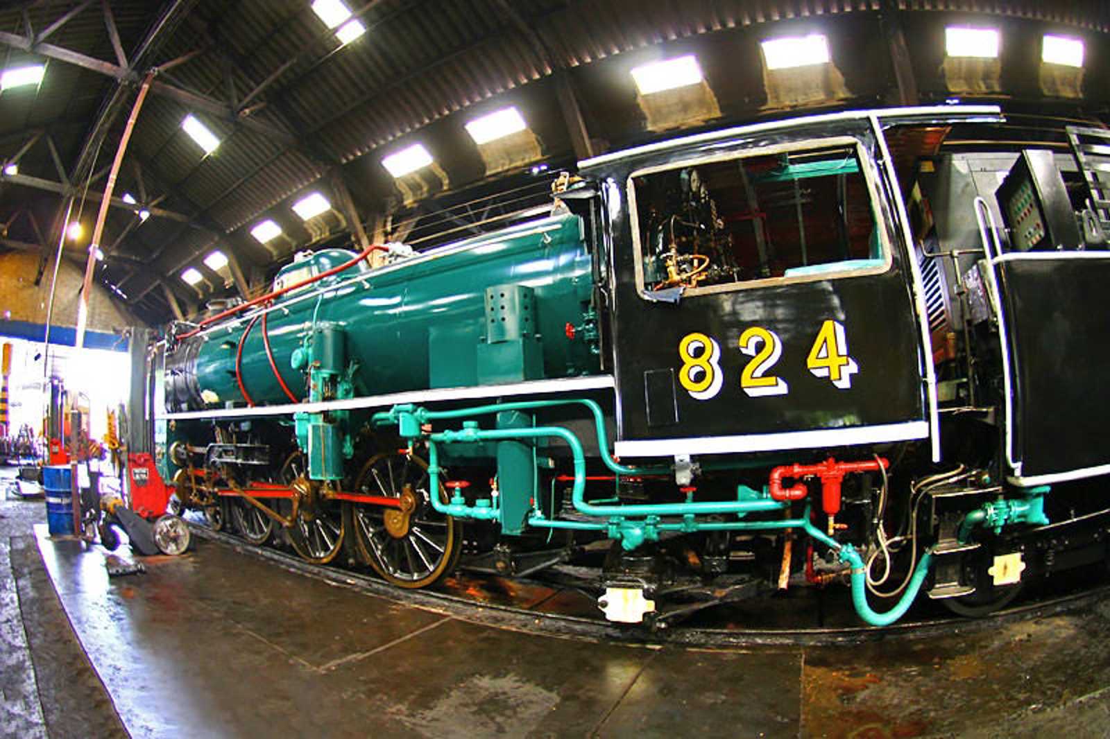Hidden trains of Bangkok