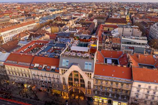 10 Best Rooftop Bars in Budapest