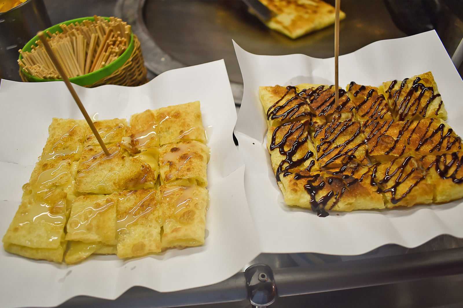 Roti (Thai pancakes)