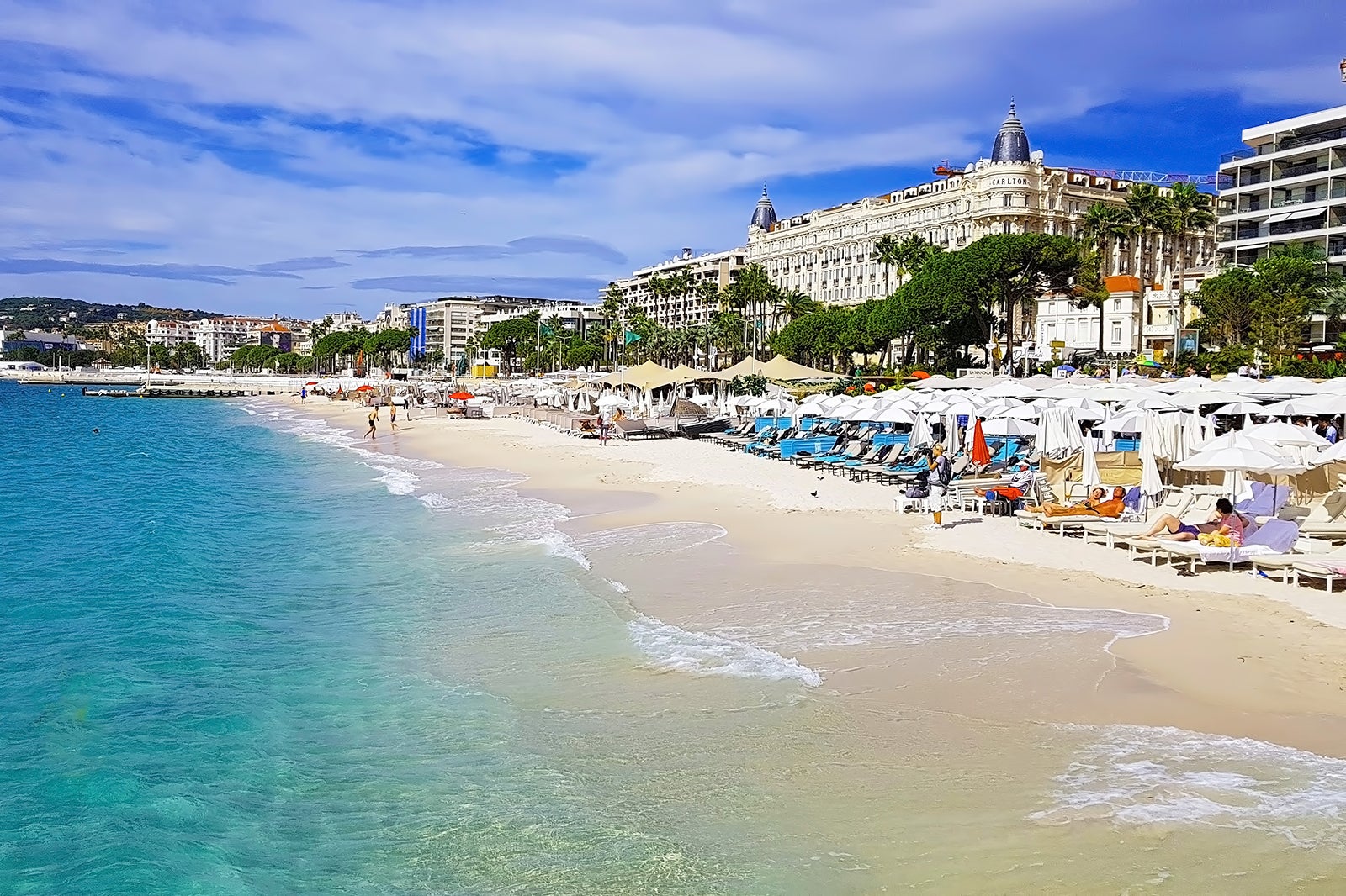 10 Best Beach Clubs in Cannes - Go Guides 10 Best Beach Clubs in Cannes - Go Guides