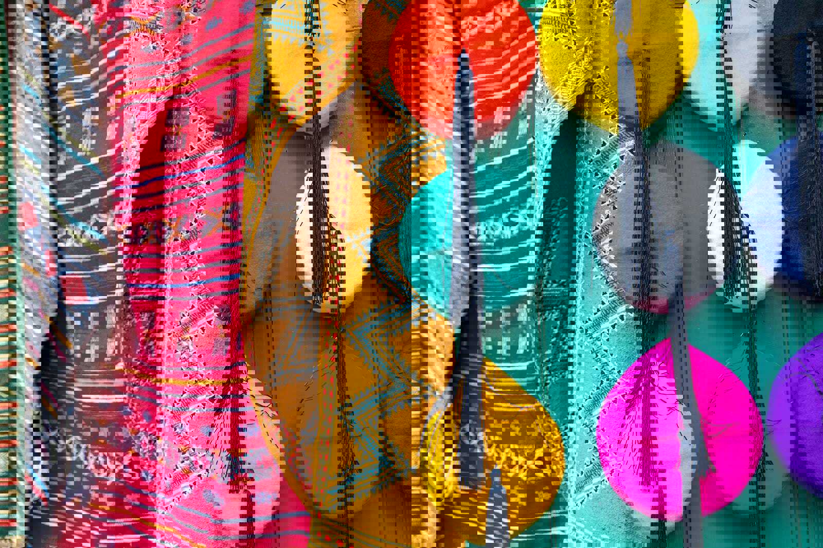 Shop the Medinas in Tunis and Sousse