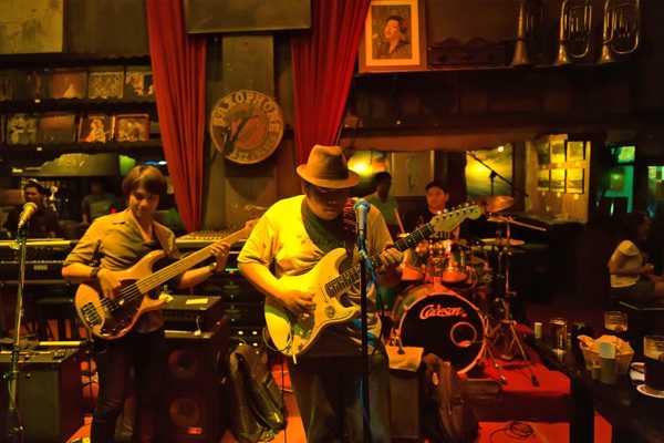 Saxophone Bar Bangkok