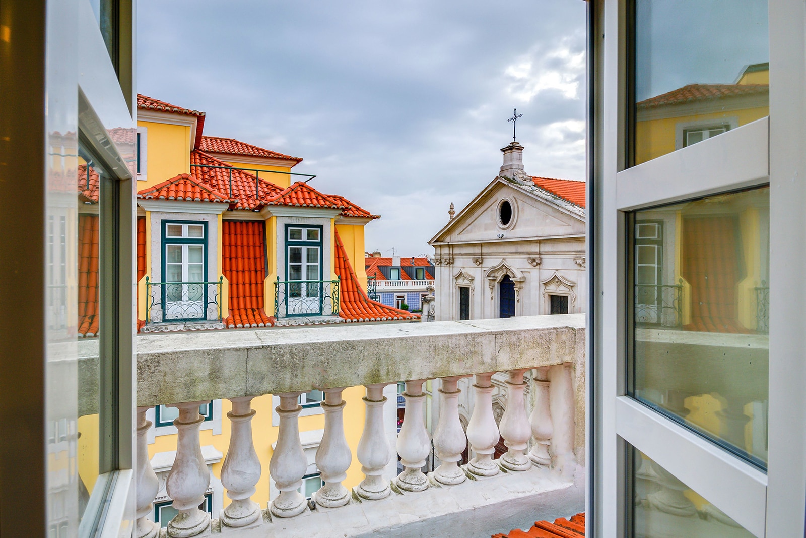 10 Best Budget City Break Hotels for Spring - Go Guides 10 Best Budget City Break Hotels for Spring - Go Guides