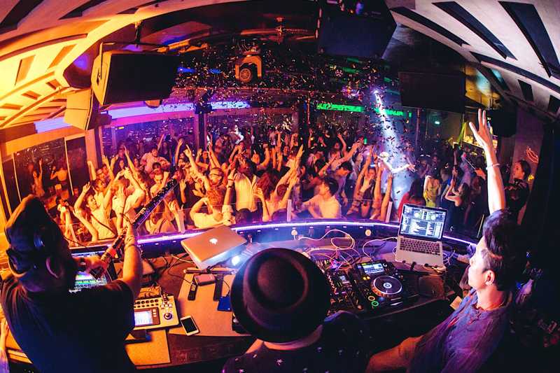 10 Best Nightlife at Marina Bay Singapore