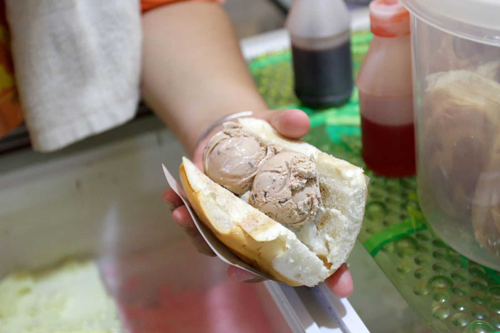 Ice cream sandwich